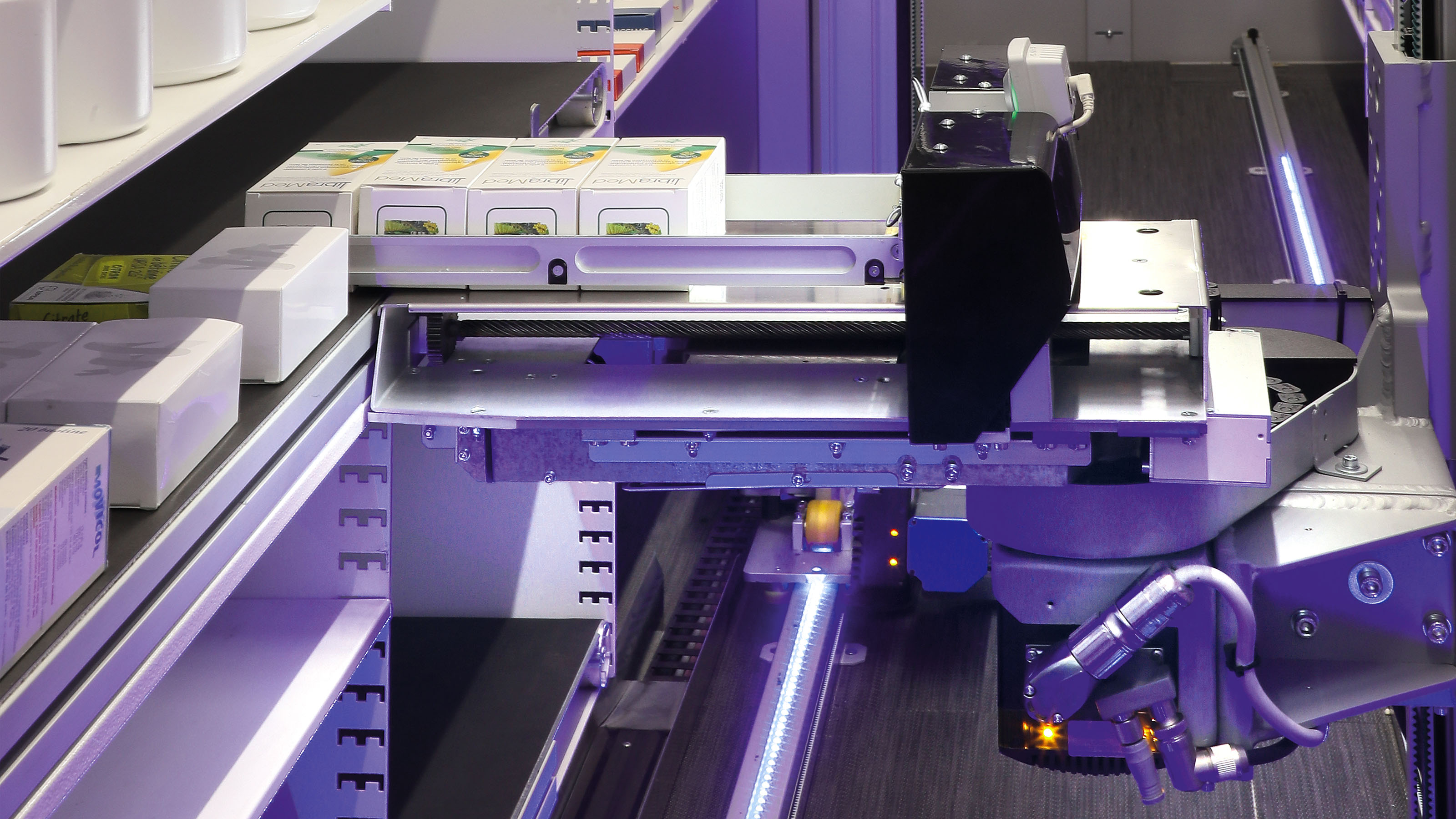 EvoTec | Inpatient & Retail Pharmacy Automation Robot | Swisslog Healthcare