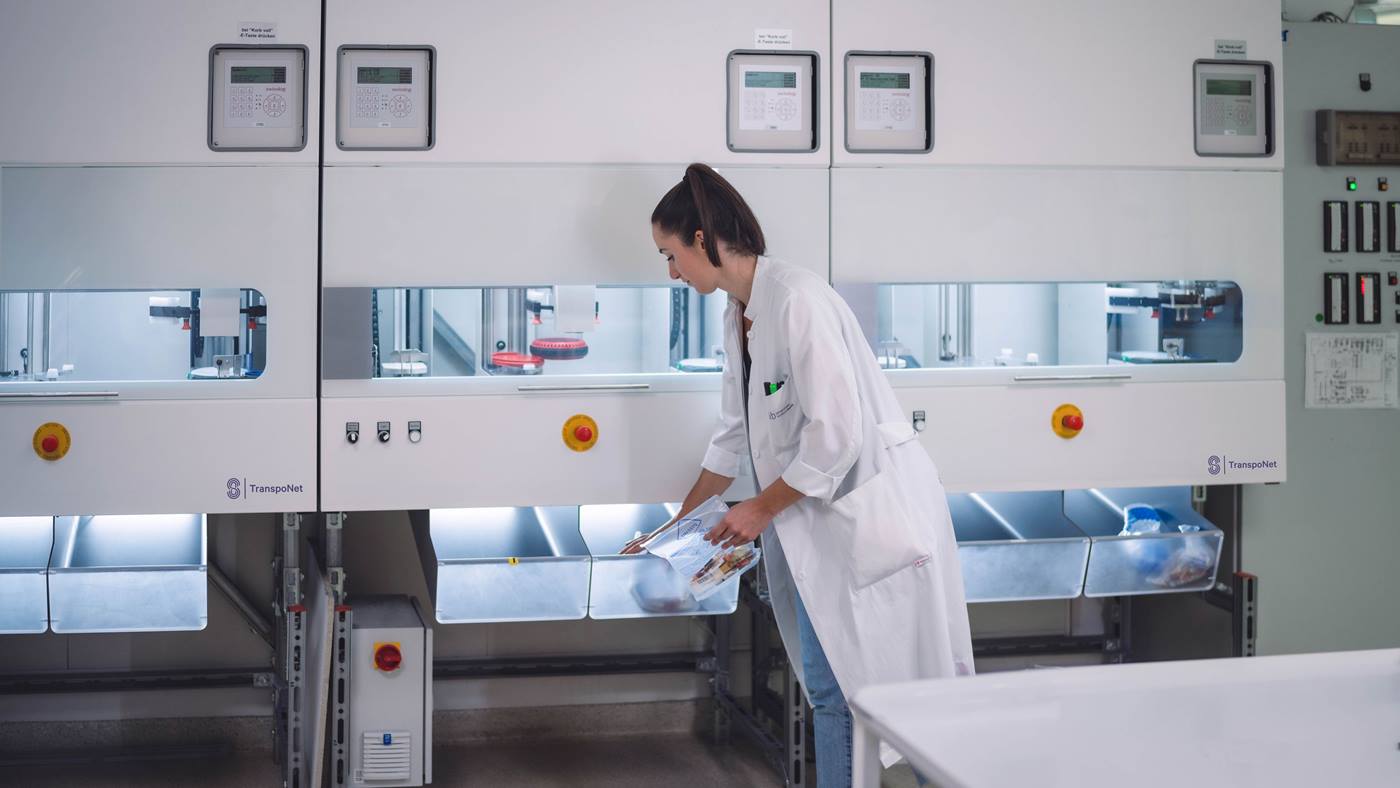 TranspoNet at the University Hospital Bonn - Swisslog Healthcare